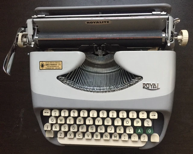 VINTAGE ROYAL ROYALITE Typewriter w/ Custom Finnish Keys, Grey $34.99 ...