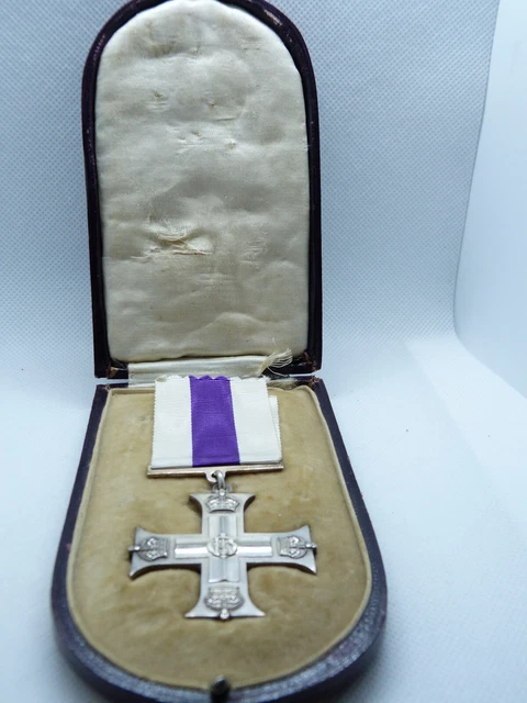 WW1 MEDAL BRITISH officers Military Cross & Case EUR 613,09 - PicClick IT