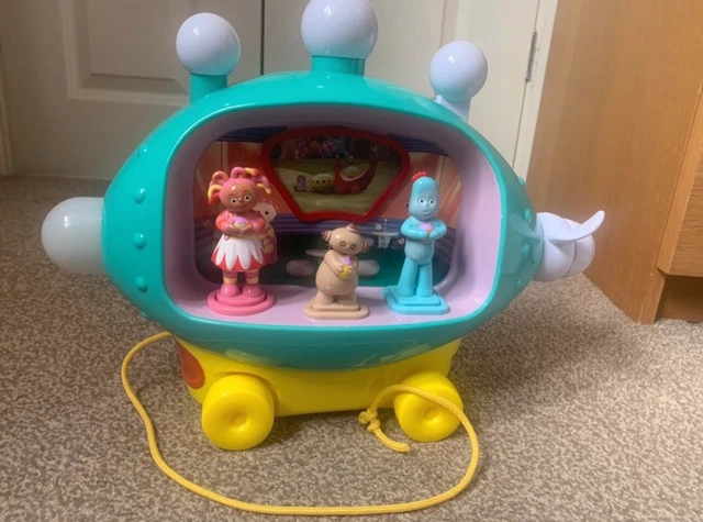 CBEEBIES THE NIGHT Garden Pull Along Pinky Ponk Light Sound & Figures £ ...