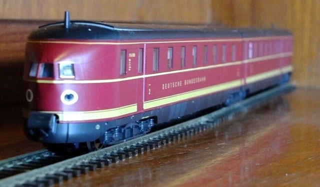 KATO K30703-1 HO gauge Flying Hamburger VT04 in DB post war livery £165 ...