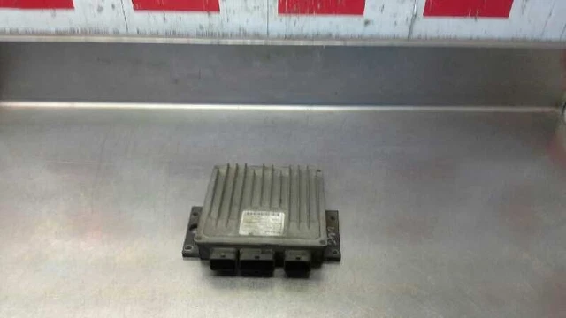 8200250662 CALCULATEUR MOTEUR Ecu Pour Renault Clio Ii Fase Ii B/Cb0 Au 892437 EUR 134,95 ...
