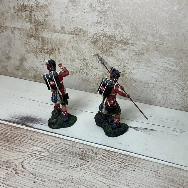 THE COLLECTORS SHOWCASE, 92nd Highlanders, Flag Barer And Single Spear ...