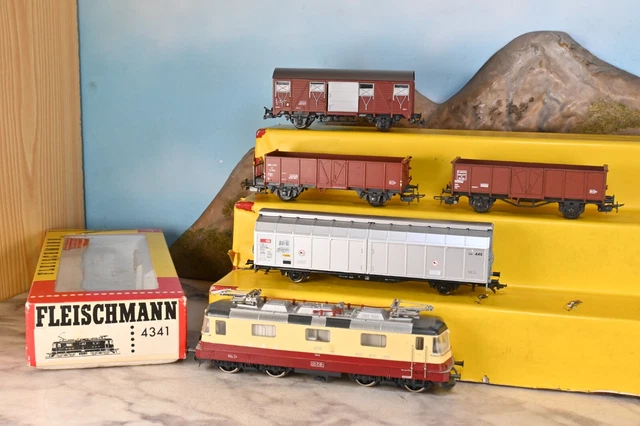 FLEISCHMANN ROCO H0 Br. Re 4/4 11156 E-Lok mit 4 Wagen der SBB 5-tlg ...
