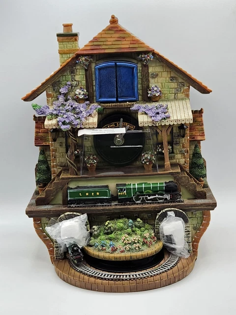BRADFORD EXCHANGE &MEMORIES of Steam" Flying Scotsman Cuckoo Clock £164 ...
