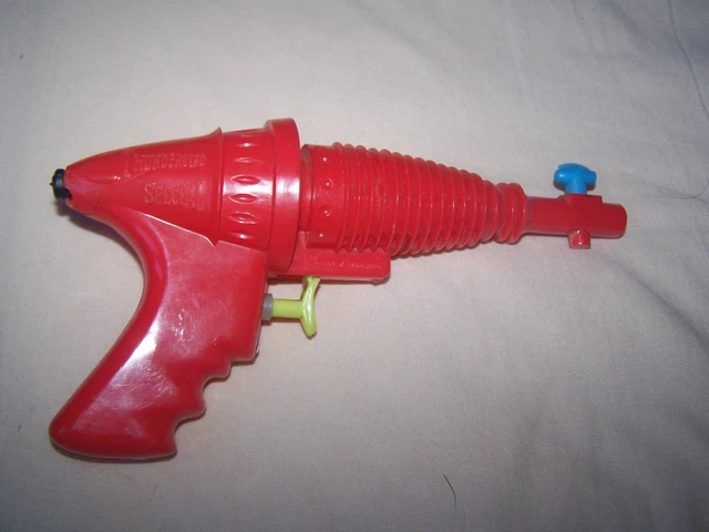 VINTAGE THUNDERBIRDS PLASTIC water pistol JR21 (Rosenthal) - used £42. ...