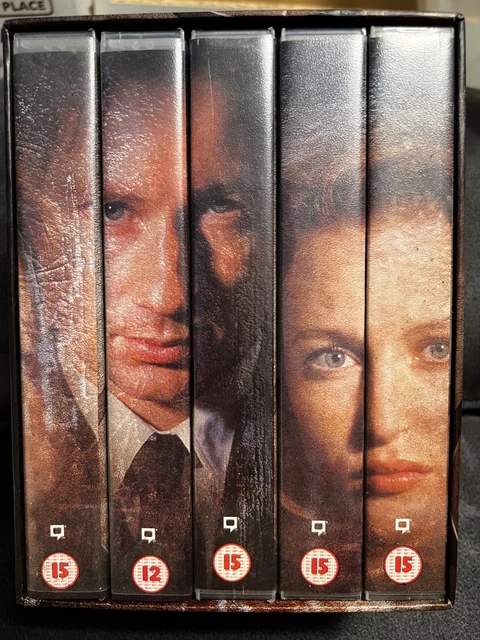 COLLECTIBLE: THE X-FILES Complete Season 3 VHS (1997) £3.30 - PicClick UK