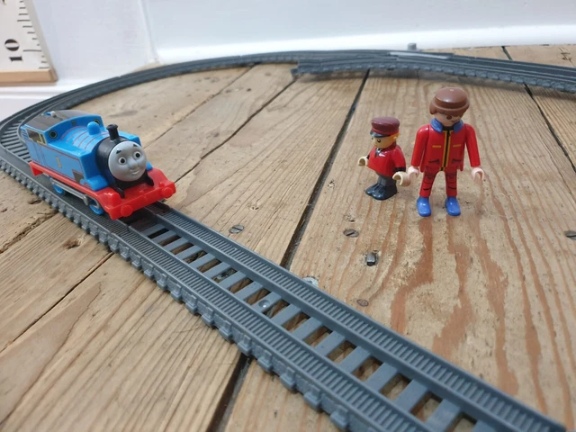 THOMAS TANK ENGINE Train And Track £10.00 - PicClick UK