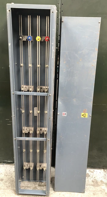 MEM GLASGOW BUSBAR 100AMP 4-Pole Busbar Chamber TP+N 4-Pole 146BBC ...