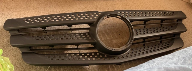 MERCEDES BENZ METRIS W447 Front Radiator Grille A44788800239B51 NEW ...