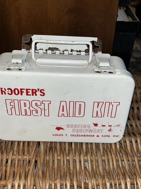 VINTAGE FIRST AID Kit Wall Hanging Metal Box Decor Industrial Modern £ ...