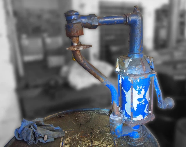 Vintage Castrol Oil Dispenser FOR SALE! - PicClick UK