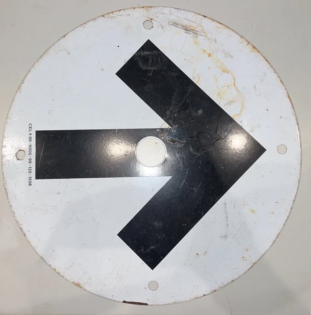 EX MOD BRITISH Army Traffic Arrow Sign Metal £7.50 - PicClick UK