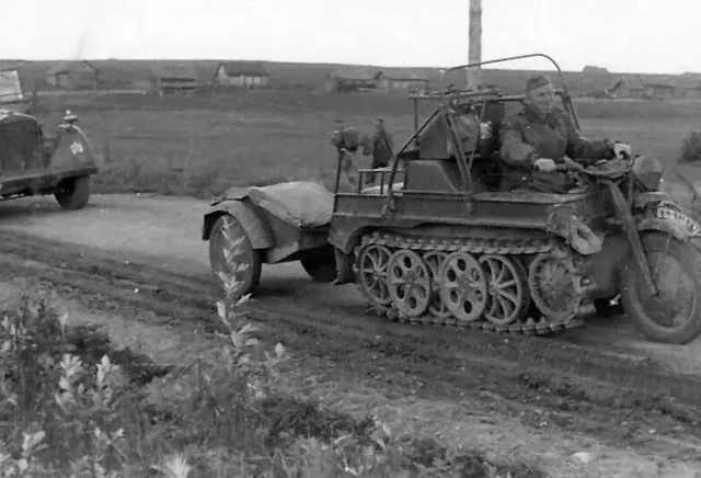 REPRO 15X10 2.WK - Deutsches Foto -- Kettenkrad EUR 1,00 - PicClick DE