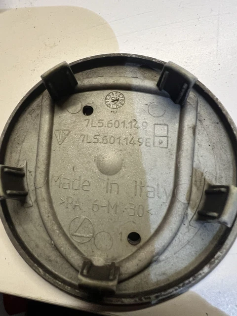 PORSCHE 95B MACAN Hub cap set/silver/coloured Porsche crest/for 19-inch ...