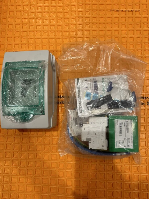 SCHNEIDER SURGE ARRESTER Kit Acti 9 40Ka 1P+N Prd1Pn40 £215.00 ...