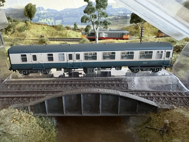 GRAHAM FARISH 374-680B BR Mk2A BSO Coach BR Blue & Grey (Weathered) NEW ...