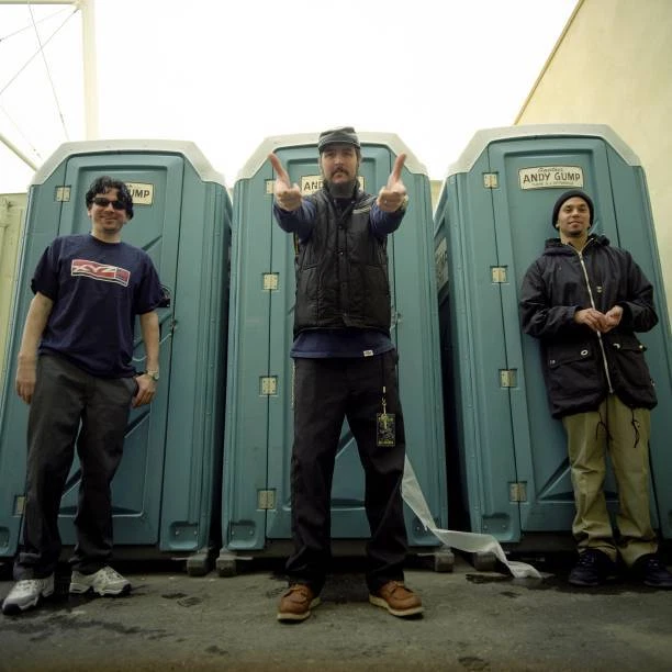 BAND PRIMUS GUITARIST Larry LaLonde, bassist vocalist Les Claypool ...