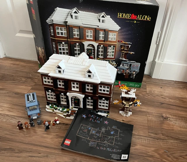LEGO - IDEAS Home Alone House 21330. Complete with original box and ...