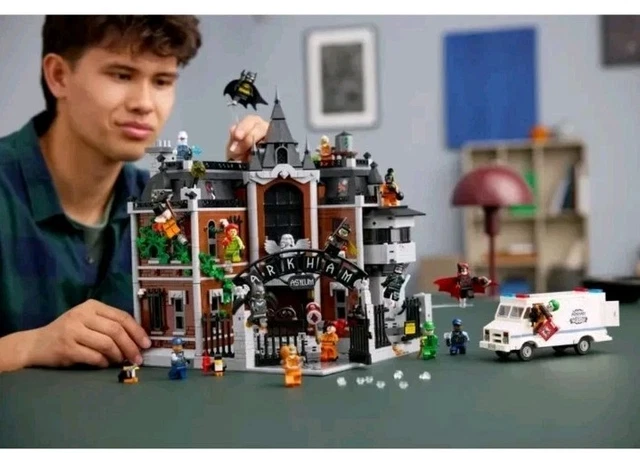 🔥LEGO 76300🔥BATMAN DC Comics🔥Arkham Asylum🔥Nuovo Sigillato! EUR 329,99 ...