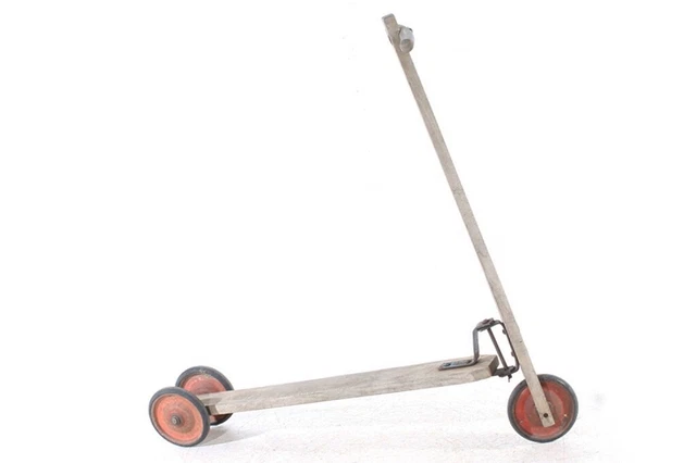 ALTER KINDERROLLER HOLZROLLER Tretroller Holz Vintage Deko Spielzeug ...