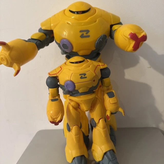 DISNEY PIXAR LIGHTYEAR Zyclops Figure 12” Tall In Excellent Conds Free ...