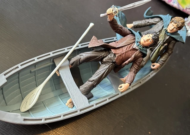 LOTR FRODO AND Sam With Boat £7.84 - PicClick UK