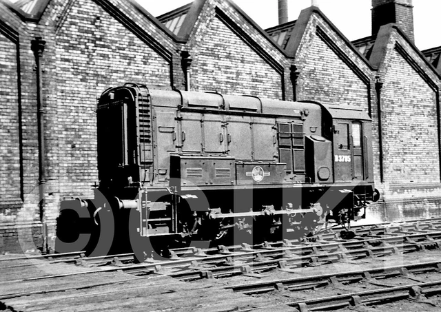 RAILWAY PHOTOGRAPH 6X4 Diesel loco D3785 Leicester Central 1960. £2.95 ...