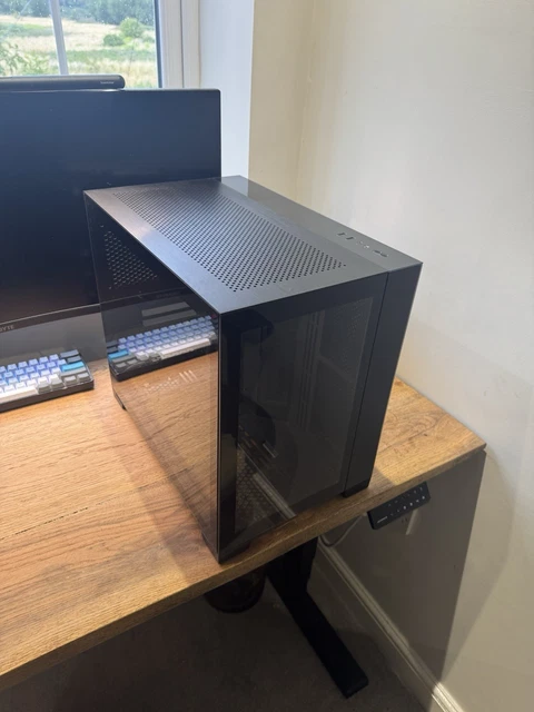 LIAN LI O11 Dynamic Mini PC Case - Black £78.71 - PicClick UK