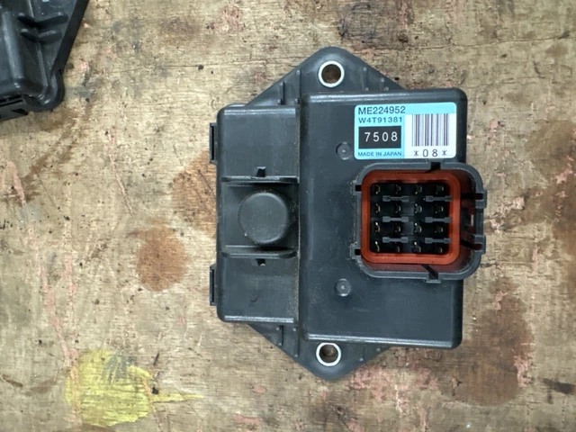 MITSUBISHI FUSO FE Series Body Control Module P/N Me224952 See Pics EUR ...
