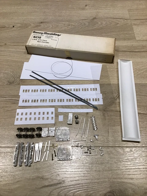 ROXEY MOULDINGS 4C12 4mm LMS 57’ 3rd Non Corr Plastic W/metal Kit ...