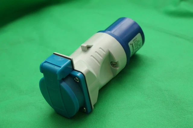 ADAPTER CEE-STECKER AUF SCHUKO-Steckdose Wohnmobil, Wohnwagen, Camping ...