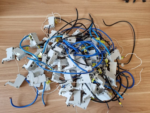 RESTPOSTEN 60 MEM Eaton MR30 PODS RCBO's Memshield 2 Rechnung EUR 587 ...
