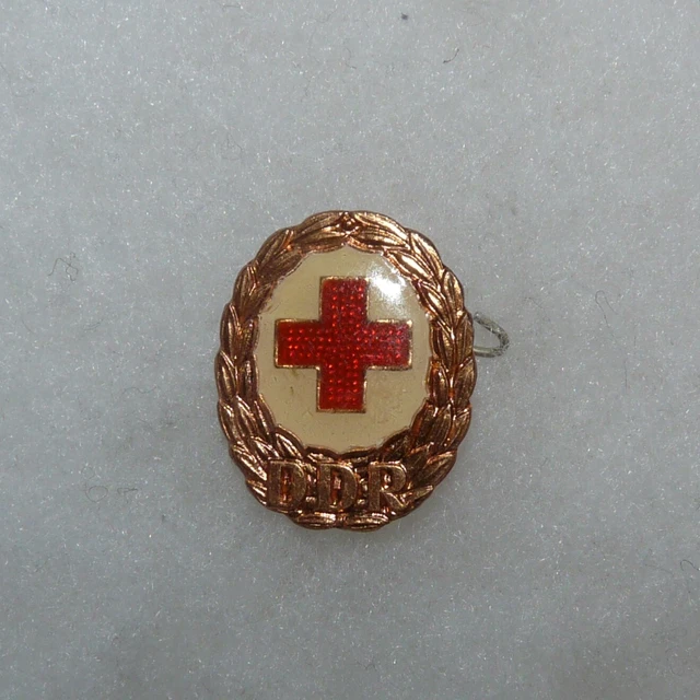 ORIGINAL EAST GERMANY DDR Red Cross Achievement Enameled Lapel Pin ...