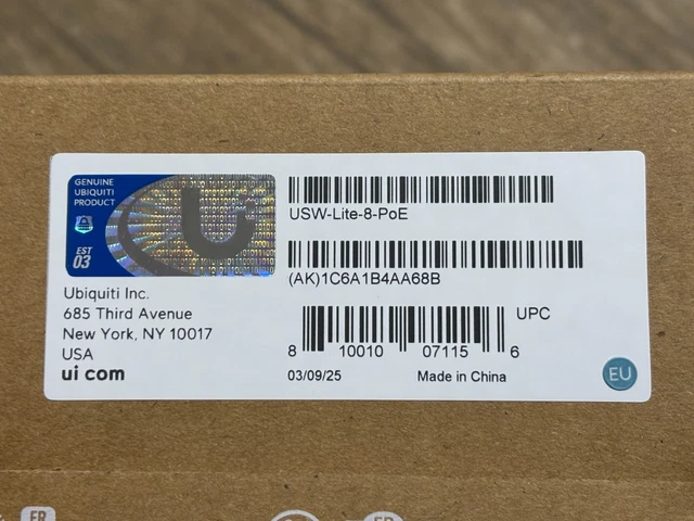 UBIQUITI NETWORKS UNIFI USW Lite 8 PoE Managed L2 8-Port Gigabit ...