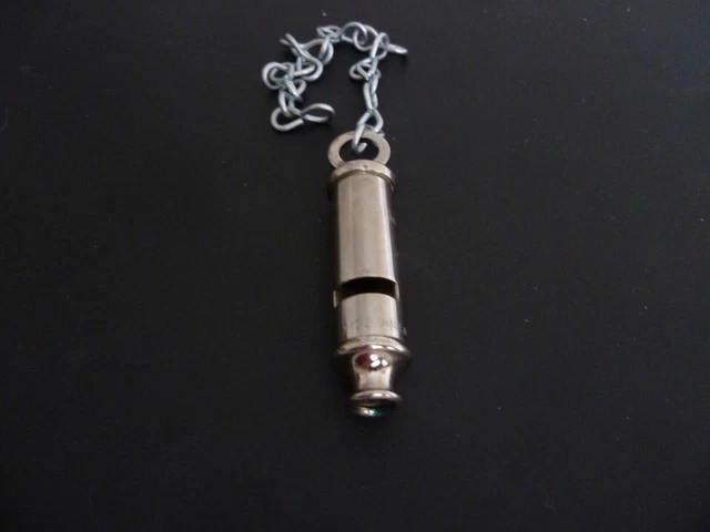 VINTAGE THE METROPOLITAN Military Police Issue Whistle - Broad Arrow ...