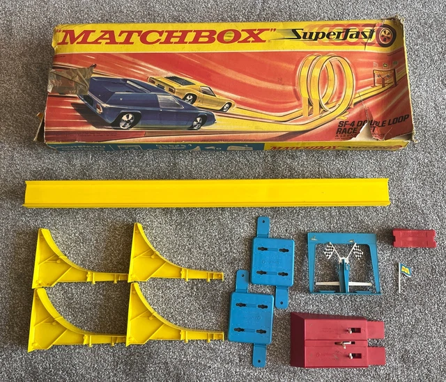MATCHBOX SUPERFAST SF-4 DOUBLE LOOP RACE SET (NO CARS) Original Box £31 ...