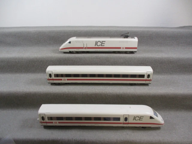 MÄRKLIN SPUR H0 ICE Triebwagenzug der DB 3-teilig AC Analog ohne OVP Q45 EUR 48,50 - PicClick DE