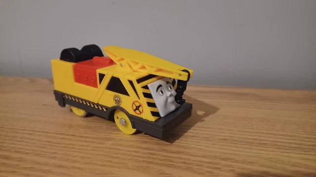 THOMAS TRACKMASTER KEVIN Crane, battery operated. Very Rare. Revolution ...