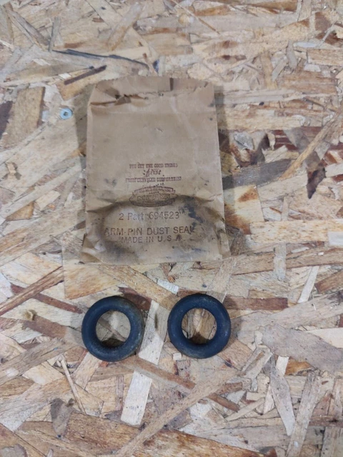 1941-48 CHRY,DESOTO,DODGE,PLYM UPPER Control Arm Pin Bush Dust Seal ...