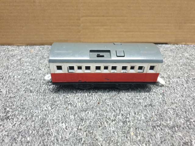 TALKING JAMES RED Express Coach Tomy Plarail Japan-Thomas Tank ...