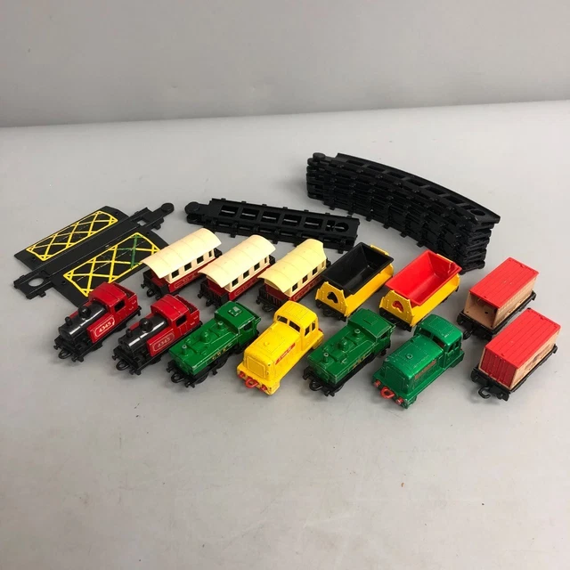MATCHBOX VINTAGE TRAIN Set Pressed Steel 1:76 Scale G-2 Bundle x24 ...