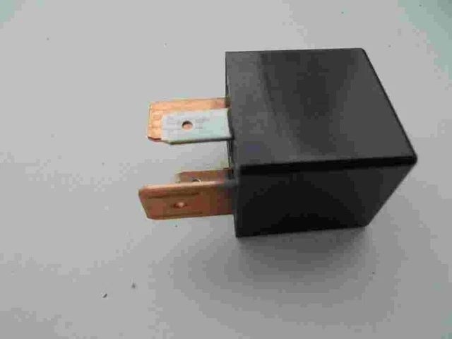 RELAIS MITSUBISHI MR301978 GB1APF-12V ACB82201 M09 EUR 10,00 - PicClick FR