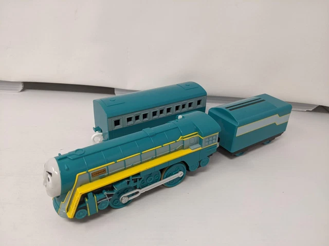 THOMAS & FRIENDS Trackmaster Connor & Tender Motorized Engine TOMY ...