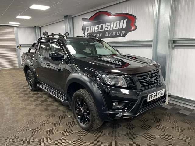 NISSAN NAVARA 2.3 dCi N-Guard 4WD Euro 6 (s/s) 4dr Diesel Manual £ ...