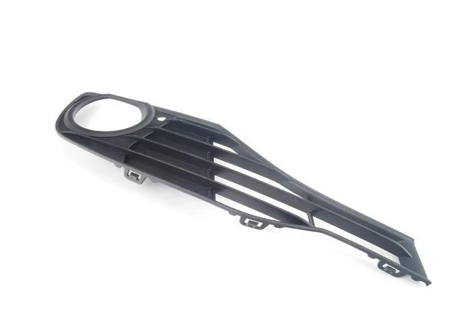 BMW F30 GRILLE de phare antibrouillard partiellement ouverte ...