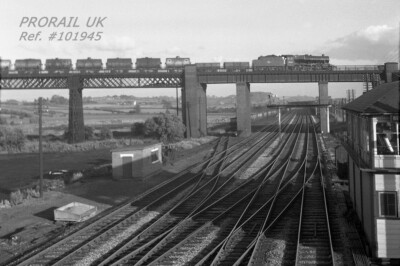 PHOTO BR(M) 8F on Viaduct from Awsworth / Bennerley Jc Erewash Valley ...
