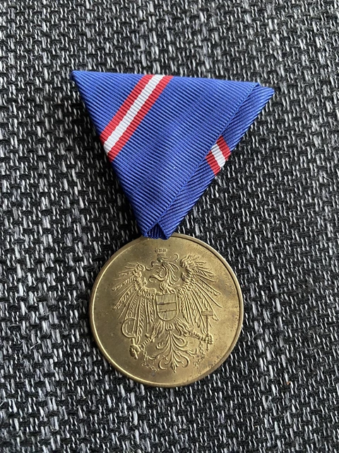 WEHRDIENST MEDAILLE ORDEN "stets bereit" für die Republik Österreich ...