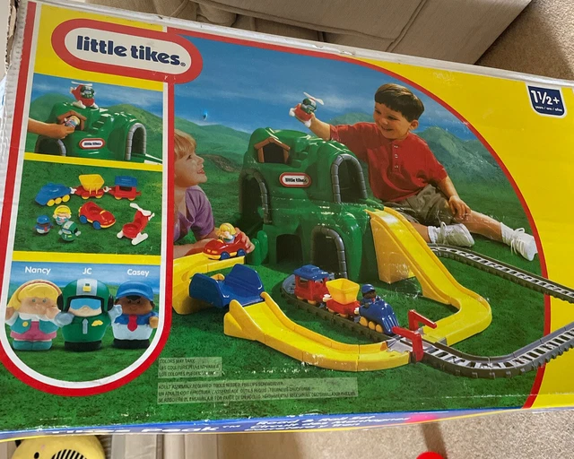 LITTLE TIKES MOUNTAIN Peak Road and Rail Set Train Track w/ Figures Toy ...