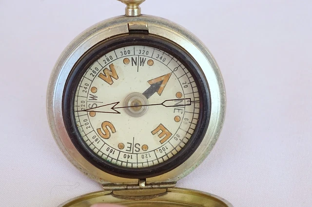 GOOD ANTIQUE WW1 Officer's Private Purchase Pocket Watch Style Compass ...