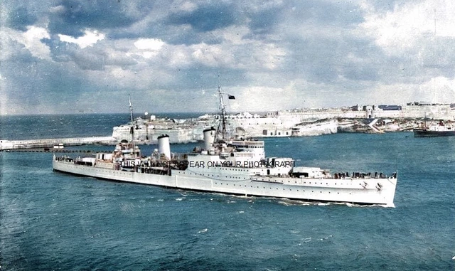 ROYAL NAVY TOWN Class Light Cruiser Hms Gloucester À Malte - 22 Mars ...